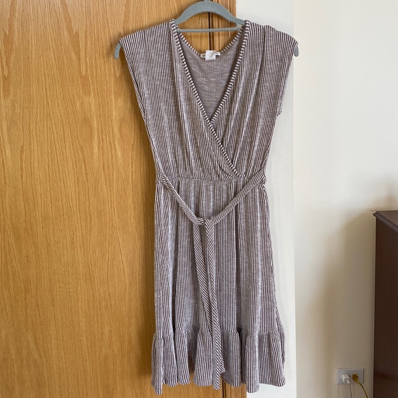 Dresses | Very Comfy Striped Beige White Dress With Chord Around Waist ...